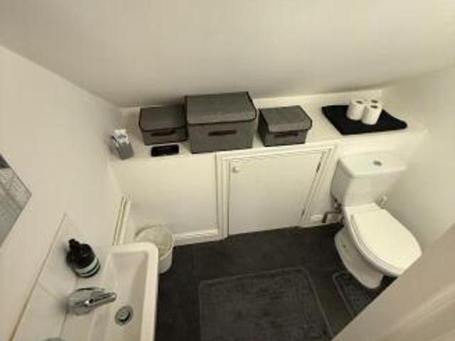 1 bedroom flat for rent in Boundary Road, Chatham, Kent, ME4 6TS, ME4