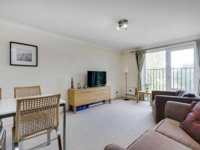 1 bedroom flat for rent in Bourne Place, Chiswick, W4