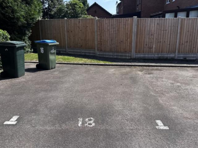 1 bedroom flat for rent in Bowls Court, Coventry, CV5