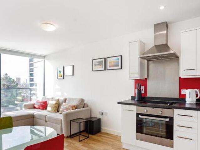 1 Bedroom Flat For Rent In Bloemfontein Road, London