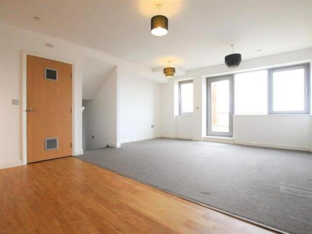 1 bedroom flat for rent in Bloomsbury House, Northampton, NN1