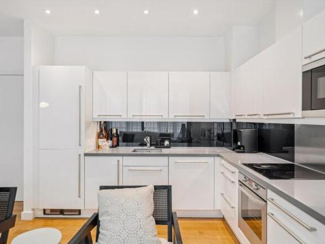 1 bedroom flat for rent in Blandford Street, London W1U