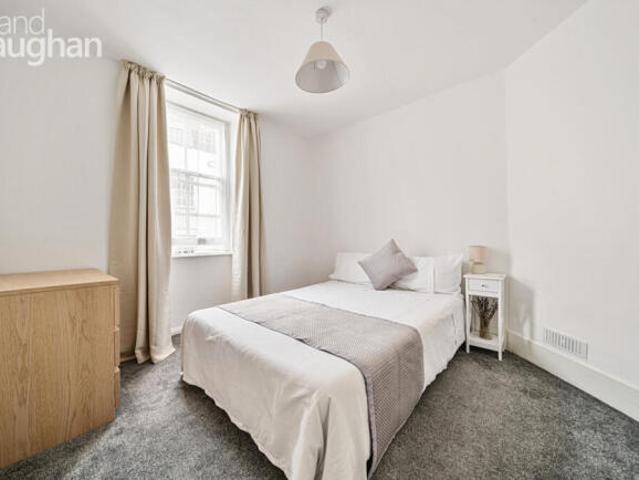 1 bedroom flat for rent in Broad Street, Brighton, East Sussex, BN2