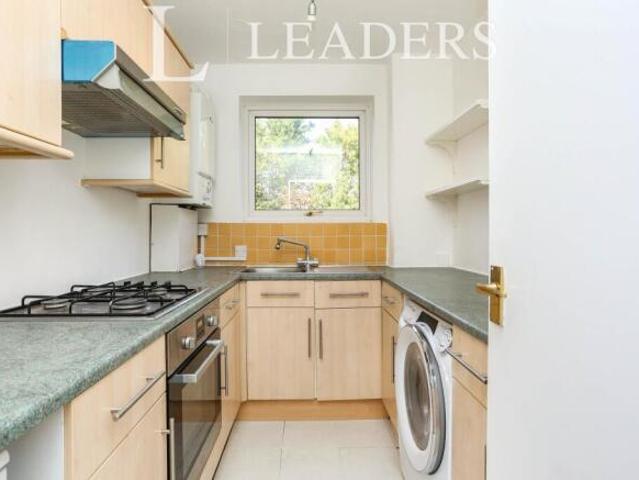 1 bedroom flat for rent in Bromley Road, Beckenham, BR3