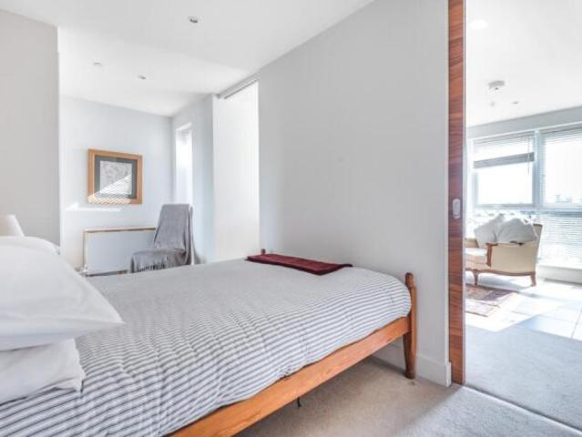 1 bedroom flat for rent in Bromyard Avenue, London, W3