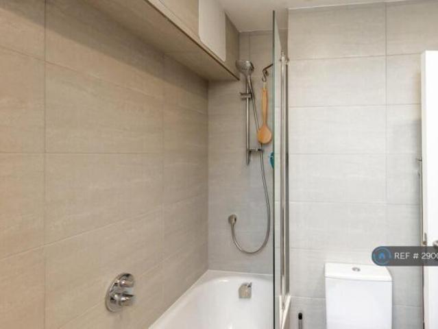 1 bedroom flat for rent in Brook Drive, London, SE11