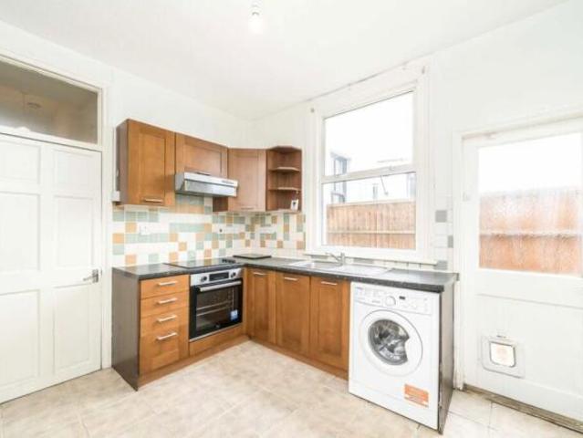 1 bedroom flat for rent in Brook Road South, Brentford, TW8