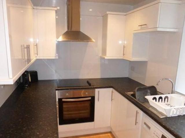 1 bedroom flat for rent in Broomhill Road Aberdeen Aberdeenshire AB10