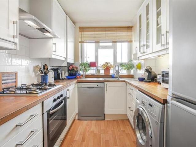 1 bedroom flat for rent in Broomhouse Lane, Parsons Green, SW6
