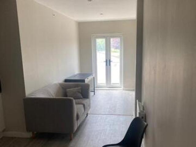 1 Bedroom Flat For Rent In Bradford, Yorkshire