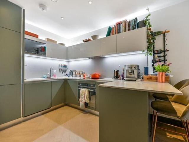 1 bedroom flat for rent in Brewery Lane, TW1, Twickenham, TW1