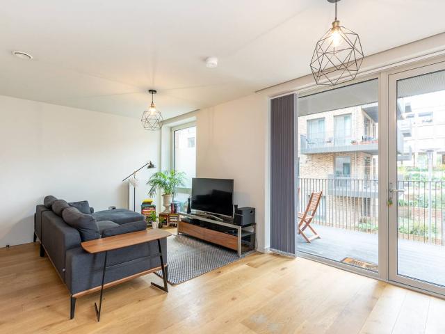1 Bedroom Flat for Rent in Brentford | Foxtons