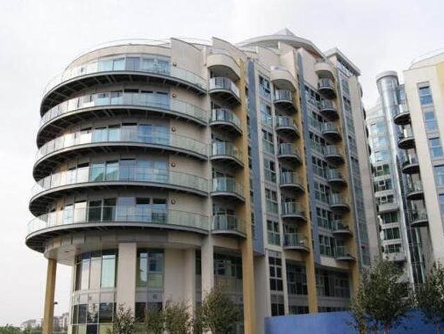 1 Bedroom Flat For Rent In Bridges Court Road, Battersea