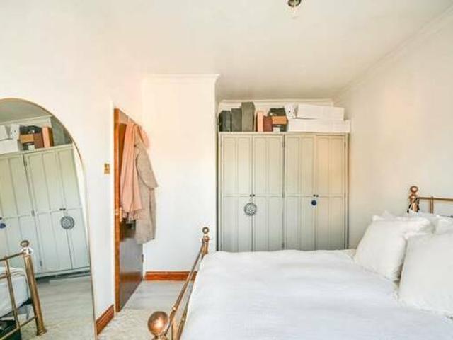 1 bedroom flat for rent in Bridle Close Kingston Kingston upon Thames KT1