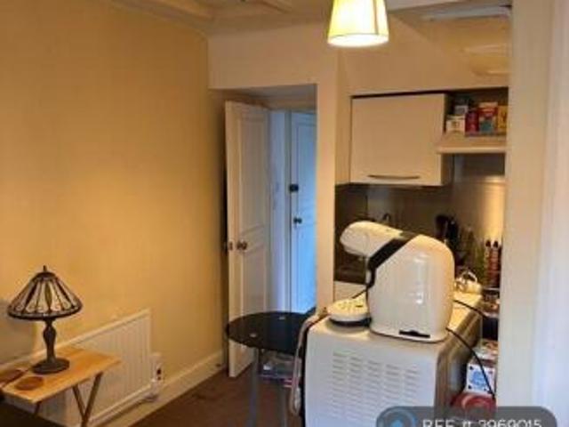 1 bedroom flat for rent in Brighton Road, Sutton, SM2
