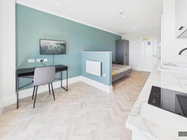1 bedroom flat for rent in Brights House, Bournemouth, BH1