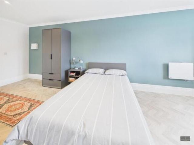1 bedroom flat for rent in Brights House, Bournemouth, BH1