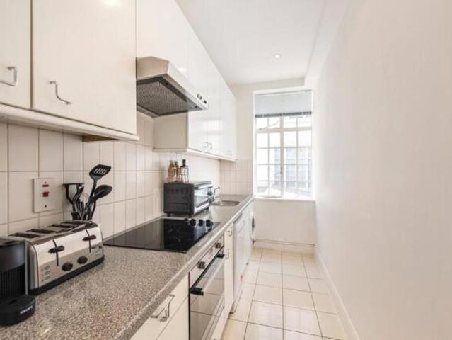 1 bedroom flat for rent in Bruton Place, Mayfair, W1J