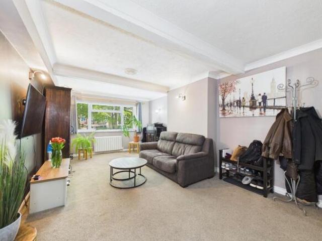 1 bedroom flat for rent in Bruce Avenue, Worthing, BN11