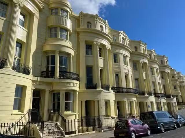 1 bedroom flat for rent in Brunswick Square, Hove, BN3