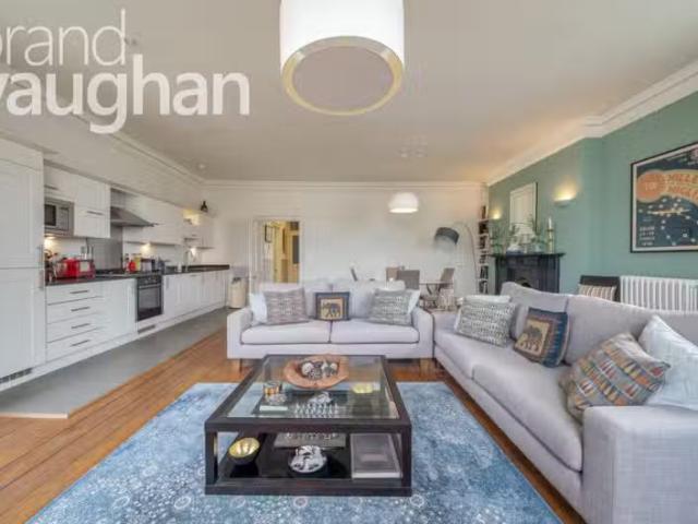 1 bedroom flat for rent in Brunswick Square, Hove, East Susint.