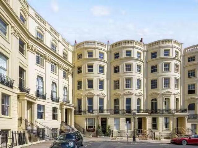 1 bedroom flat for rent in Brunswick Square, Hove, East Susint.