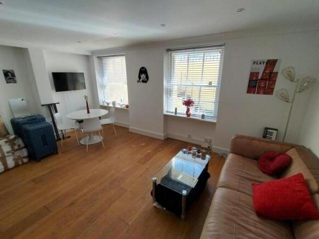 1 bedroom flat for rent in Brunswick Terrace, Hove, BN3