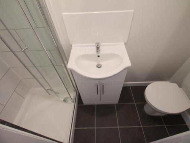 1 bedroom flat for rent in Bryony Close, UB8