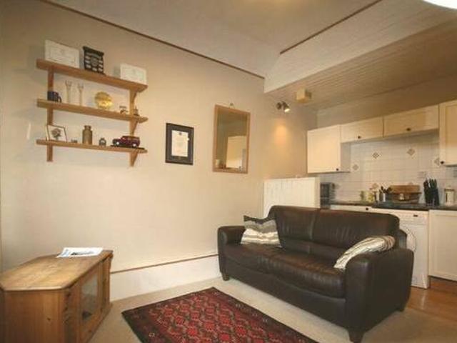 1 bedroom flat for rent in Buccleuch Street Edinburgh EH8