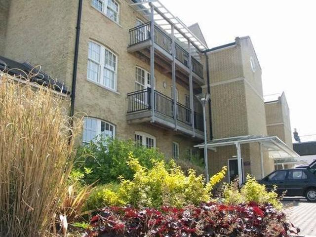 1 bedroom flat for rent in Burberry Court CB6