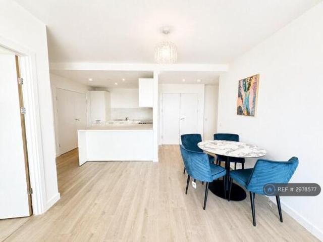 1 bedroom flat for rent in Burlington Road, New Malden, KT3