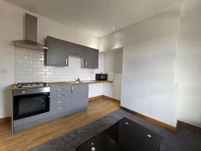 1 bedroom flat for rent in Burnley Road, Briercliffe, BB10