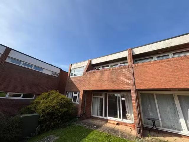 1 bedroom flat for rent in Burns Road, Loughborough, LE11