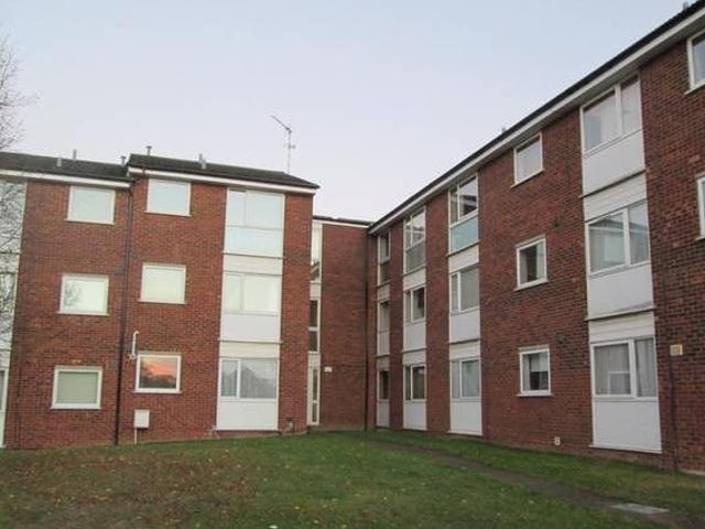 1 bedroom flat for rent in Burns Road SG8