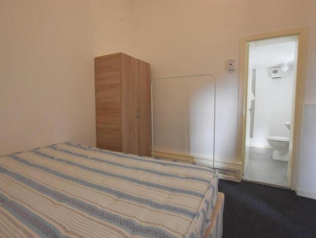 1 bedroom flat for rent in Burns Street, Nottingham, NG7