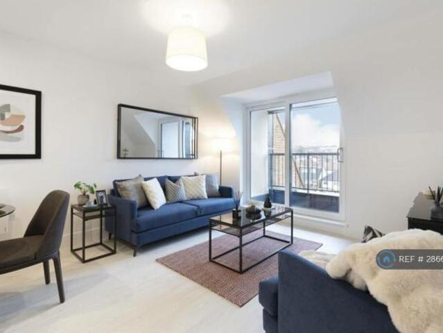 1 bedroom flat for rent in Burrell House, Watford, WD24