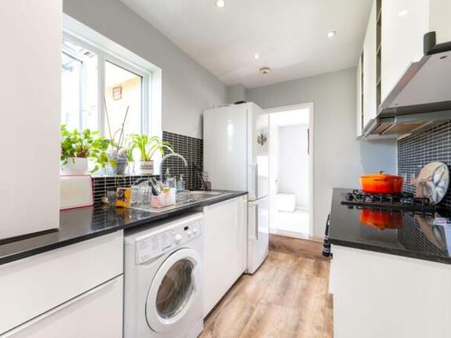 1 bedroom flat for rent in Cambridge Close, Wembley, London, NW10