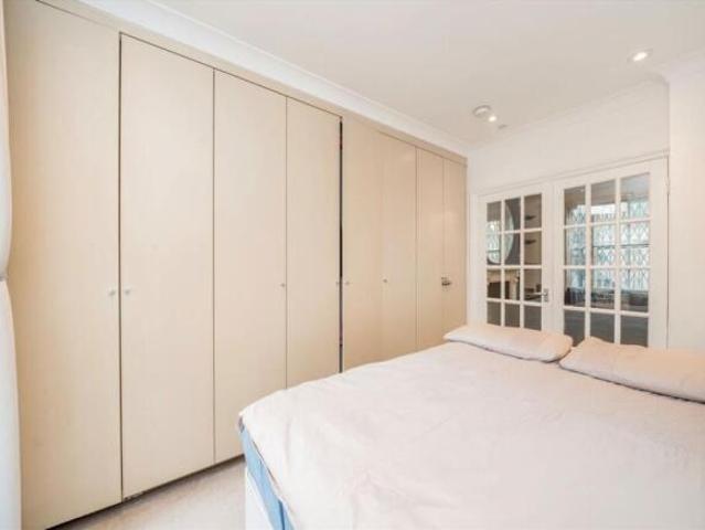 1 bedroom flat for rent in Cambridge Street, Westminster, SW1V