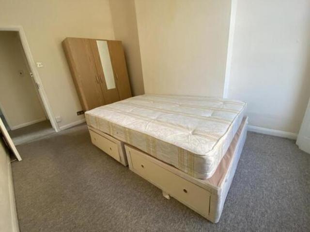 1 bedroom flat for rent in Camden Road, Camden Town, NW1