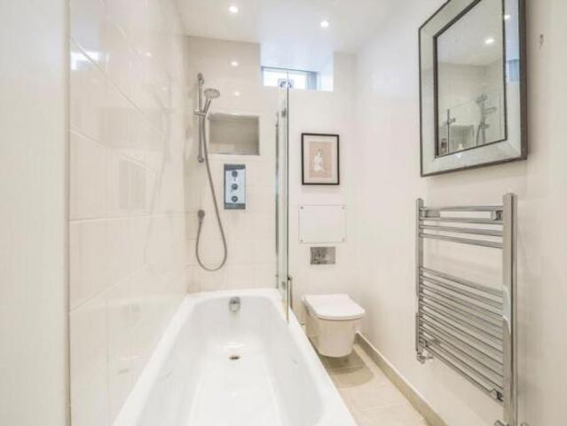1 bedroom flat for rent in Campden Hill Gardens, Kensington, W8