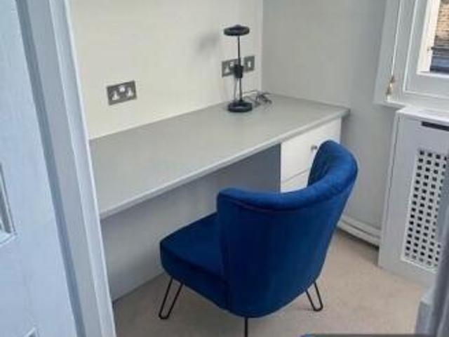 1 bedroom flat for rent in Campden Hill Gardens, London, W8