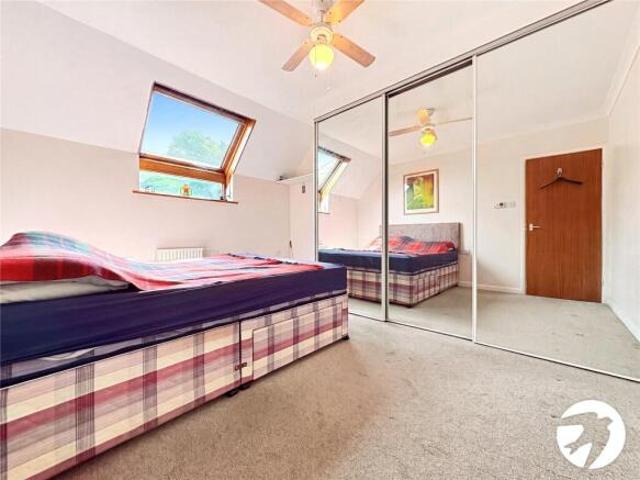 1 bedroom flat for rent in Canterbury Road, Sittingbourne, Kent, ME10