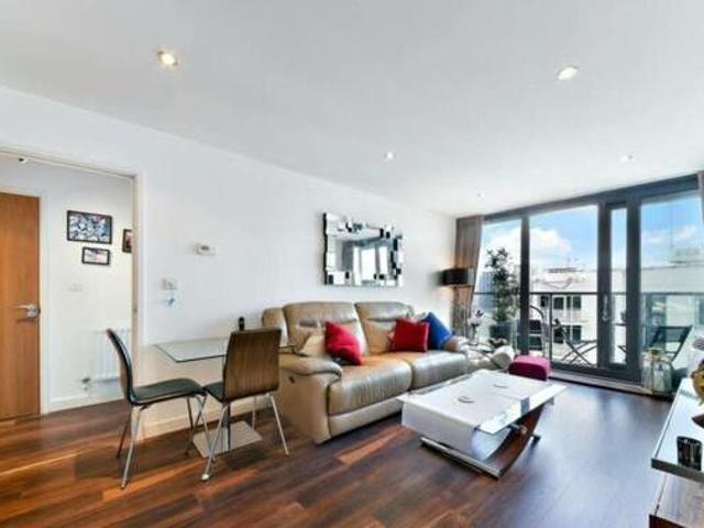 1 Bedroom Flat For Rent In Canary Wharf, London