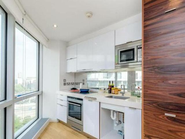 1 Bedroom Flat For Rent In Canary Wharf, London