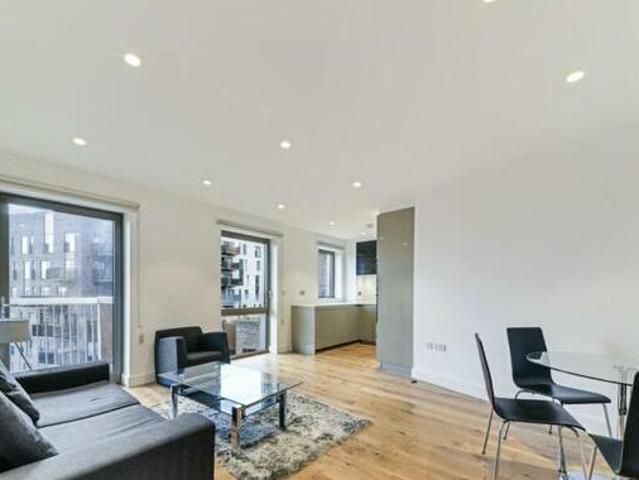1 Bedroom Flat For Rent In Canning Town, London