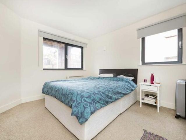 1 bedroom flat for rent in, Cable Street, E1W