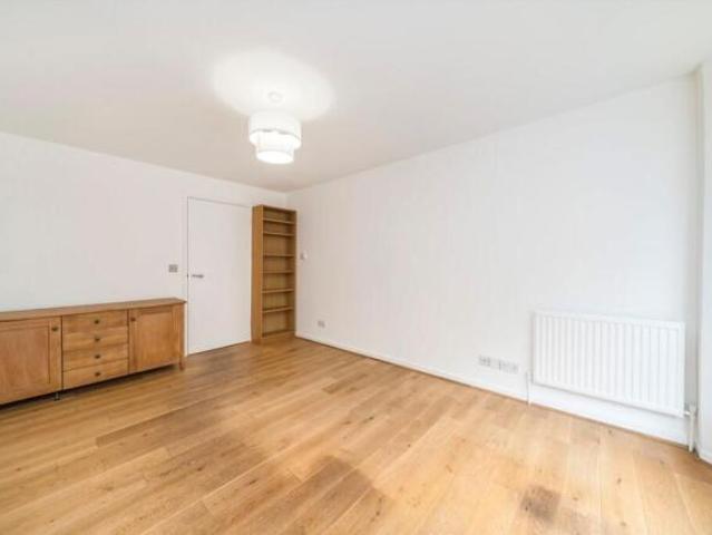 1 bedroom flat for rent in Cadogan Terrace, Victoria Park, E9