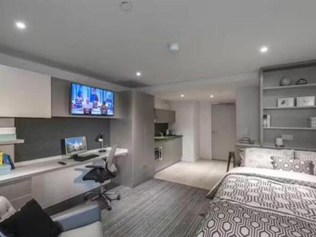 1 Bedroom Flat For Rent In Calverley Street, Leeds