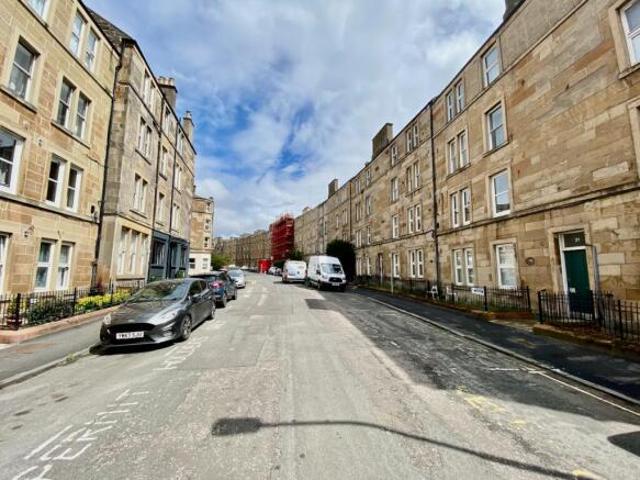 1 bedroom flat for rent in Caledonian Crescent, Edinburgh, EH11