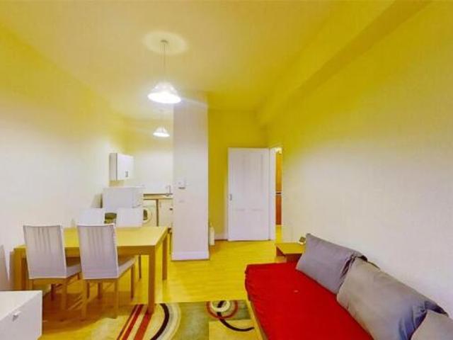 1 bedroom flat for rent in Caledonian Crescent, Edinburgh, EH11